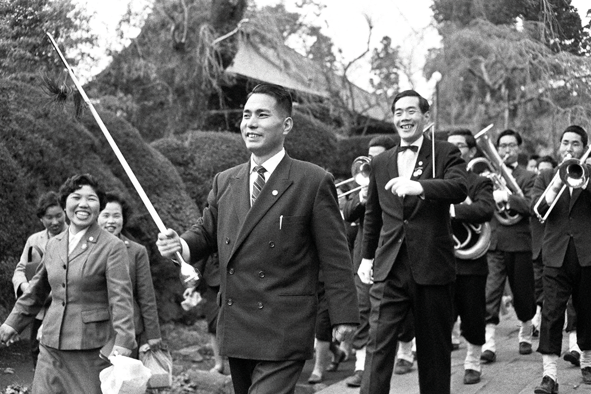 Spreading the light of respect for the dignity of life through dialogue